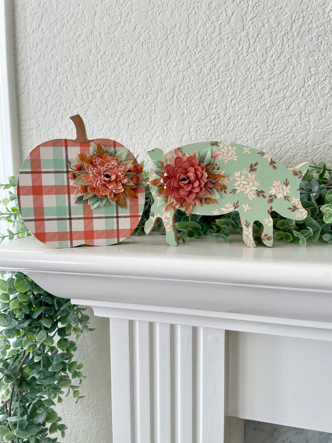 Farmhouse Floral Pig Shelf Sitter Fall Decor Farmhouse - Etsy