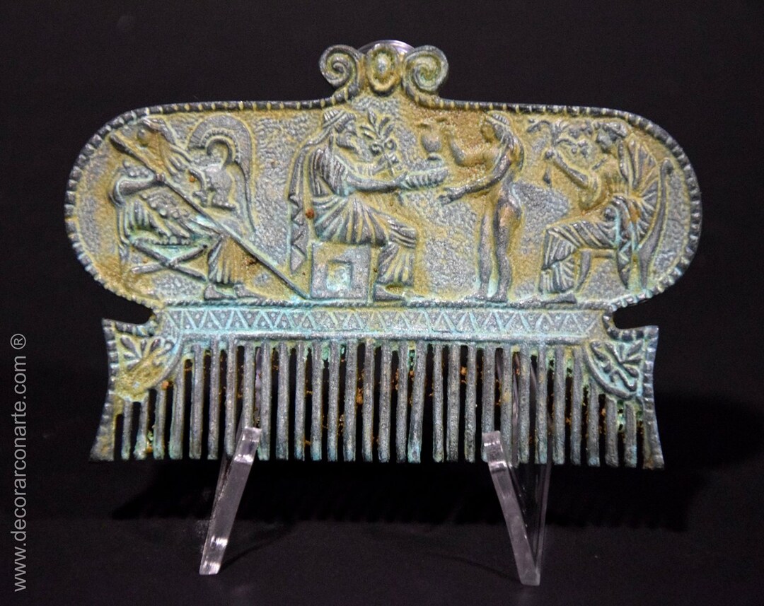 Peine romano con escena mitológica. Reproducción en bronce - Etsy Portugal