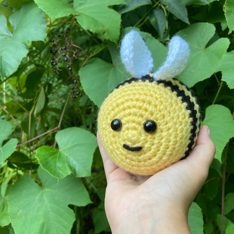 Crochet Bumble Bee - Etsy