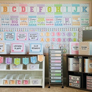 Retro Daisy Classroom Decor Bundle - Etsy