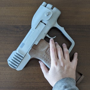 Halo Combat Evolved Pistol M6D REPLICA - Etsy