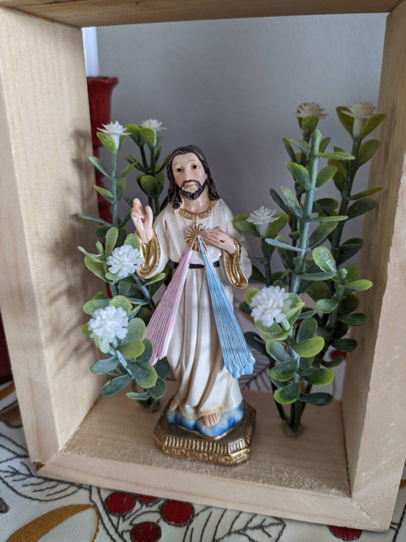 Divine Mercy Jesus Shrine With Flowers / Jesus / Catholic Gift - Etsy
