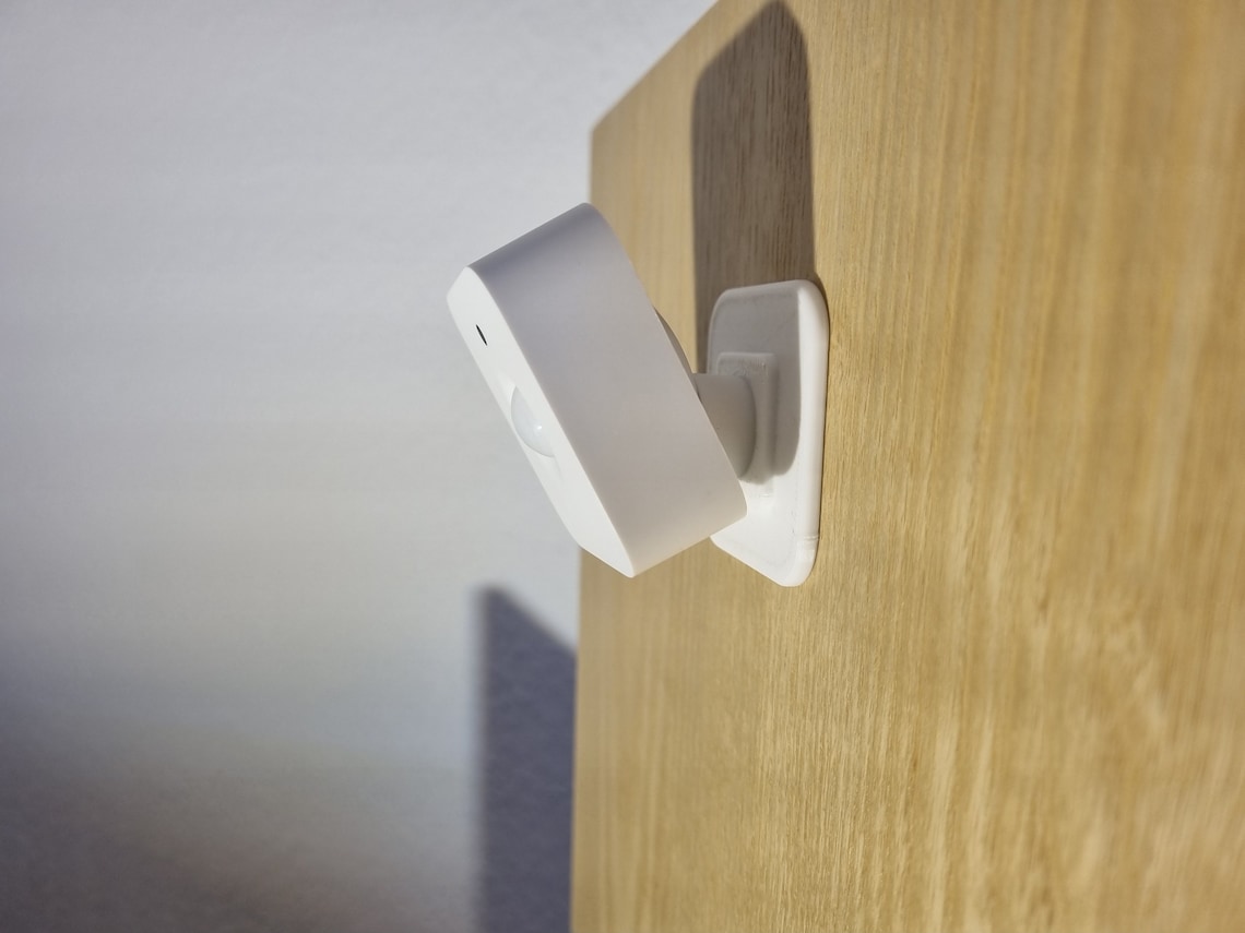 Philips Hue Motion Sensor Wall and Corner Mount. Screw and Adhesive ...