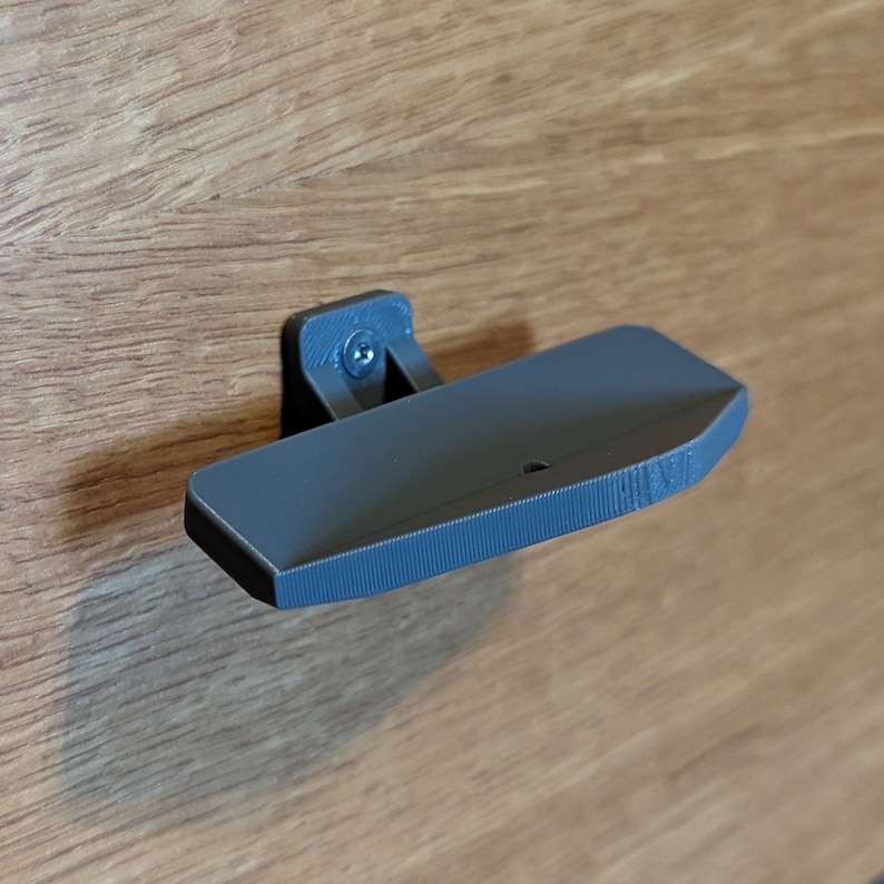 90-degree Wall Mount for the Philips Hue Play Bar; Perfect Illumination ...