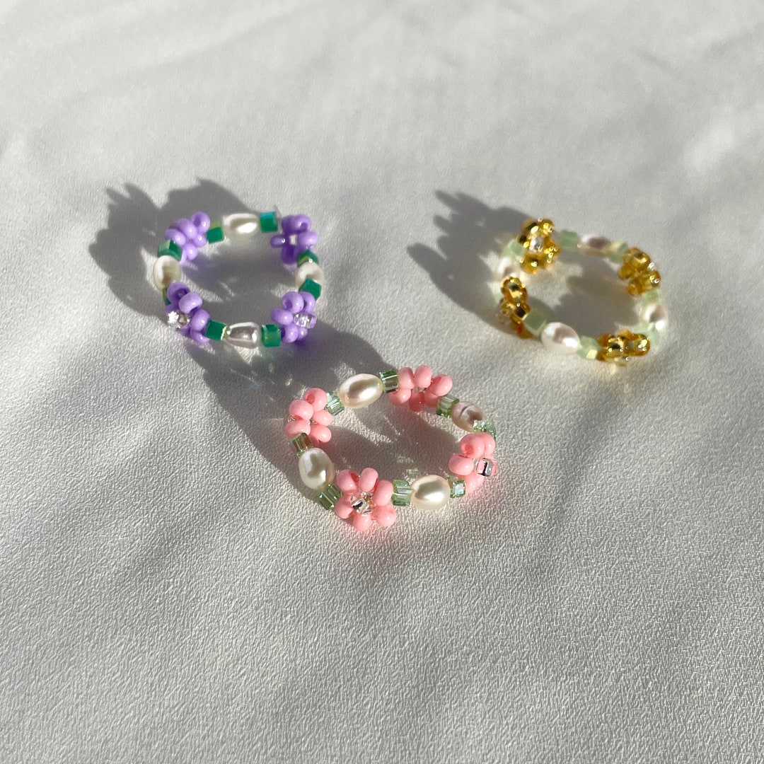 Daisy Flower Bead Ring| Flower Beaded Ring| Daisy Beaded Ring| Cute ...