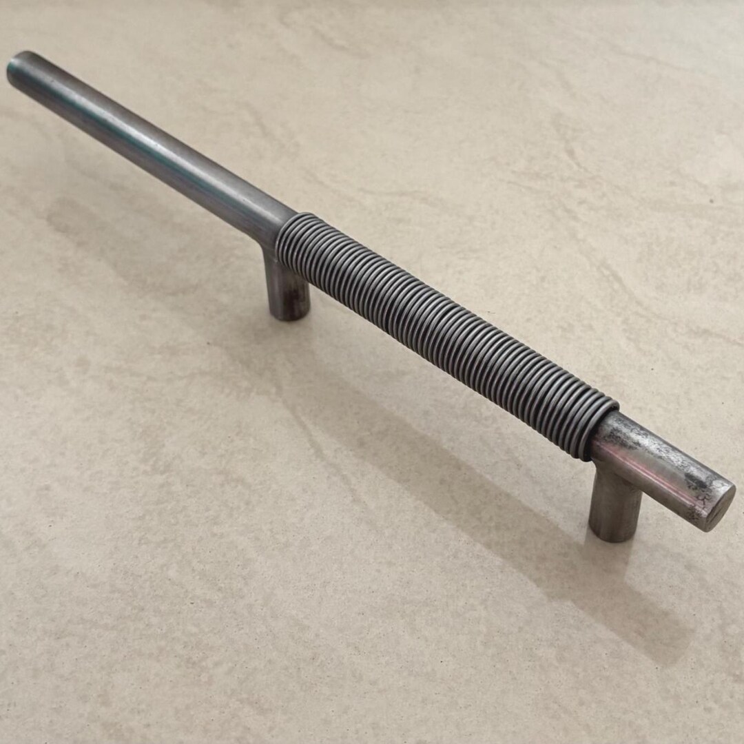 Iron Pipe & Wire Handles, Kitchen Cabinet Handles, Wardrobe Handles ...