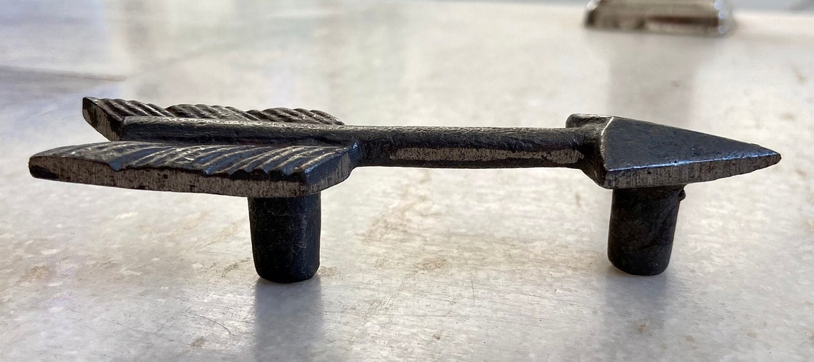 Cast Iron Handle With Arrow Design Kitchen Cabinet Handles - Etsy