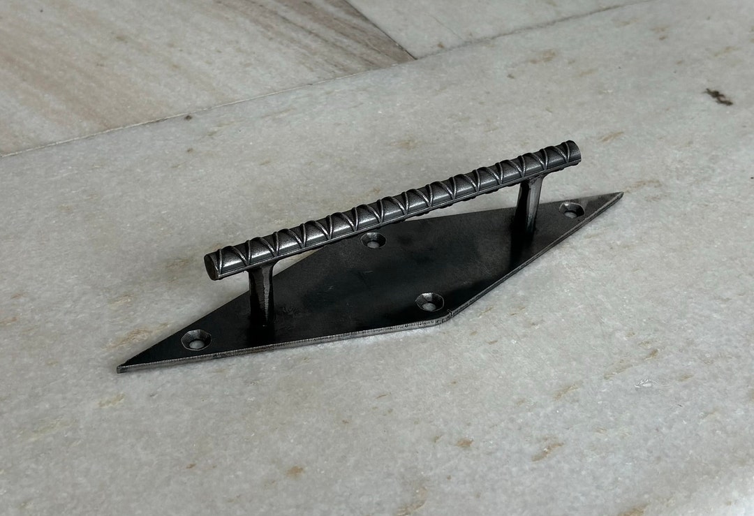 Rustic Iron Rod Cabinet Handle - Black Wardrobe Drawer Pull - Etsy