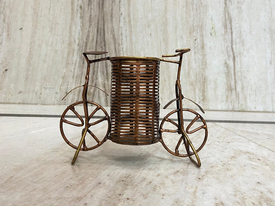 Handmade Iron Cycle Pen Holderpen Standtable Decorgift - Etsy