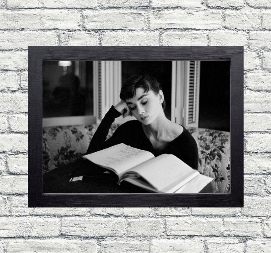 Audrey Hepburn Vintage Photograph Retro Wall Art Audrey Hepburn Photo ...