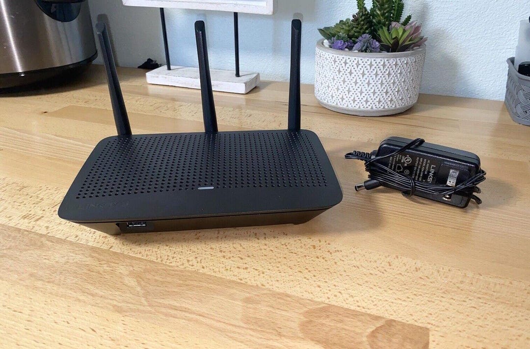Linksys EA7250 AX1500 Max-stream Dual-band Wifi 6 Router Excellent ...