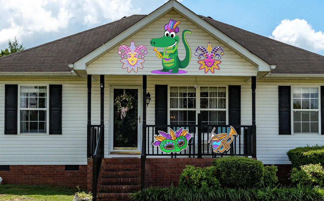 Mardi Gras House Float Set. Large Almost 4 Ft Tall Party Alligator ...