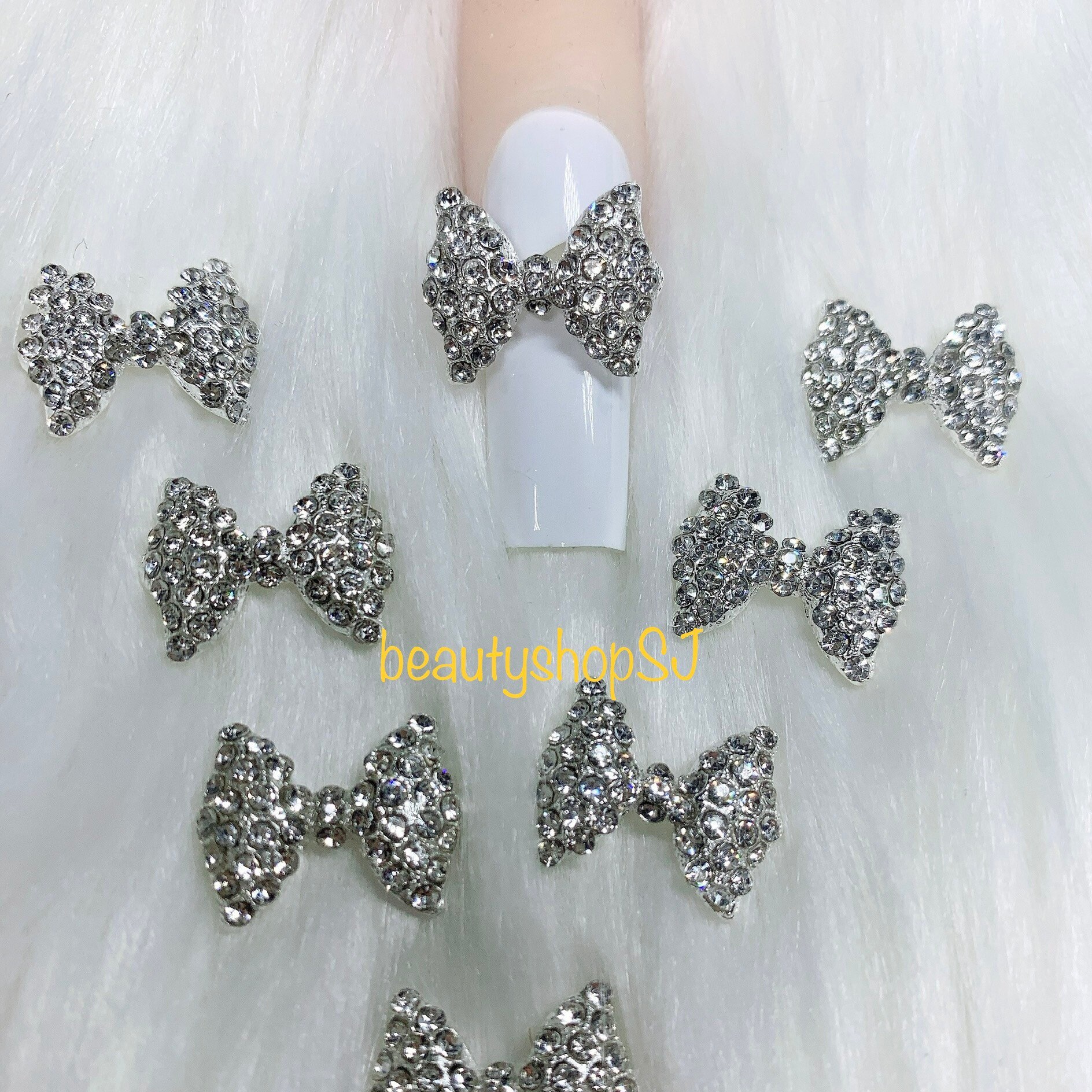 Rhinestone Bows For Nails