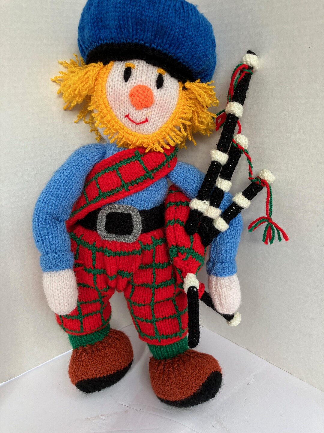 Retro Hand-knit Scottish Bagpiper Doll From the U.K. - Etsy
