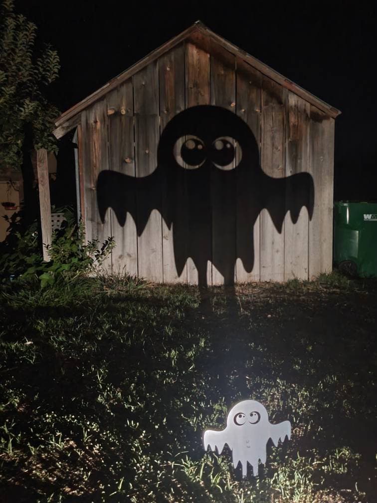 Halloween Ghost Yard Art - Ghost Shadow Caster Silhouette Yard Decor ...