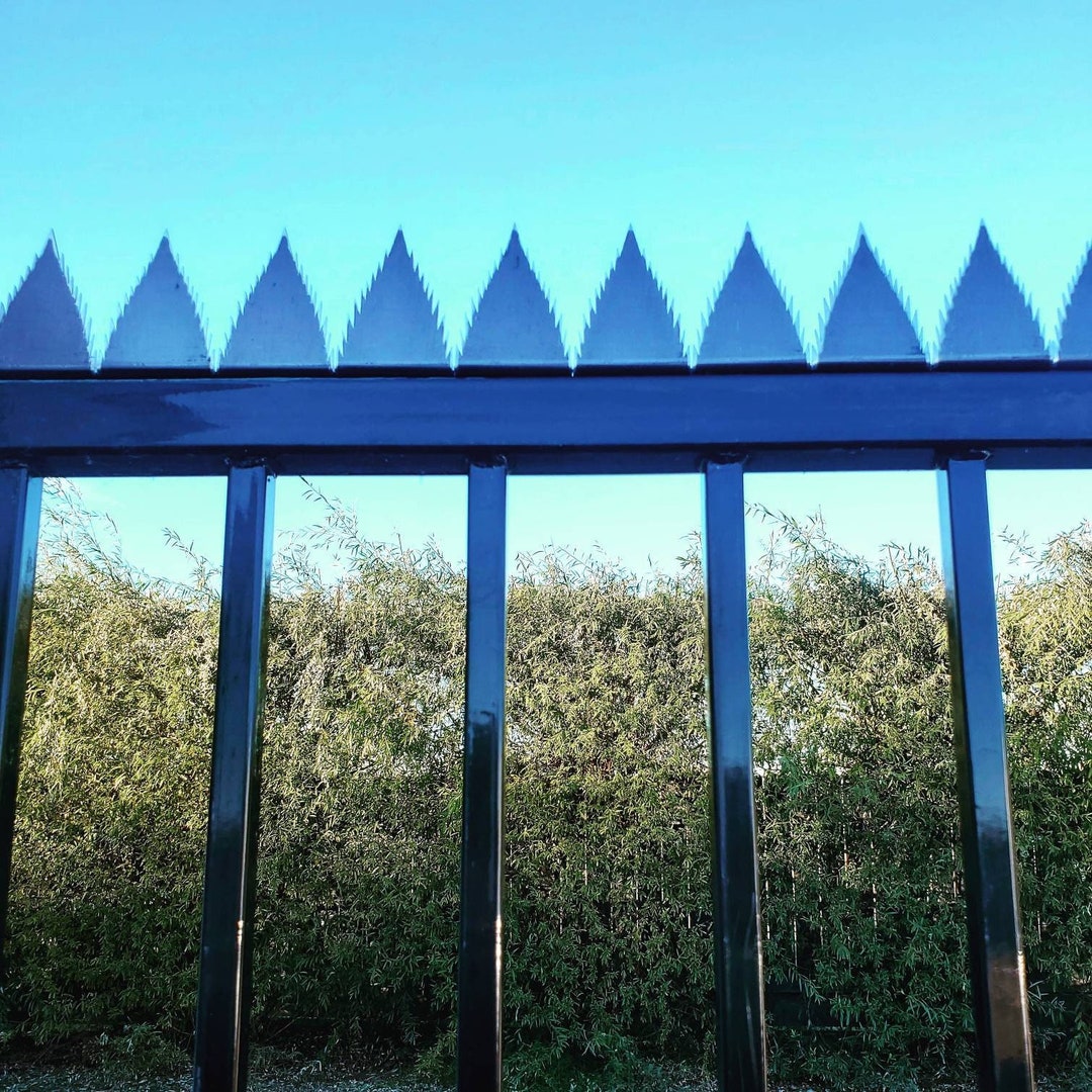 Top Mount Metal Security Fence Wall Spikes | Anti-climb Fence Spikes ...