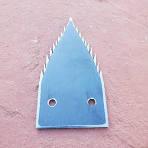 Side Mount Metal Security Fence Wall Spikes | Anti-climb Fence Spikes ...