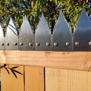 Side Mount Metal Security Fence Wall Spikes | Anti-climb Fence Spikes ...