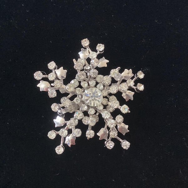 Snowflake Brooch Pin - Etsy