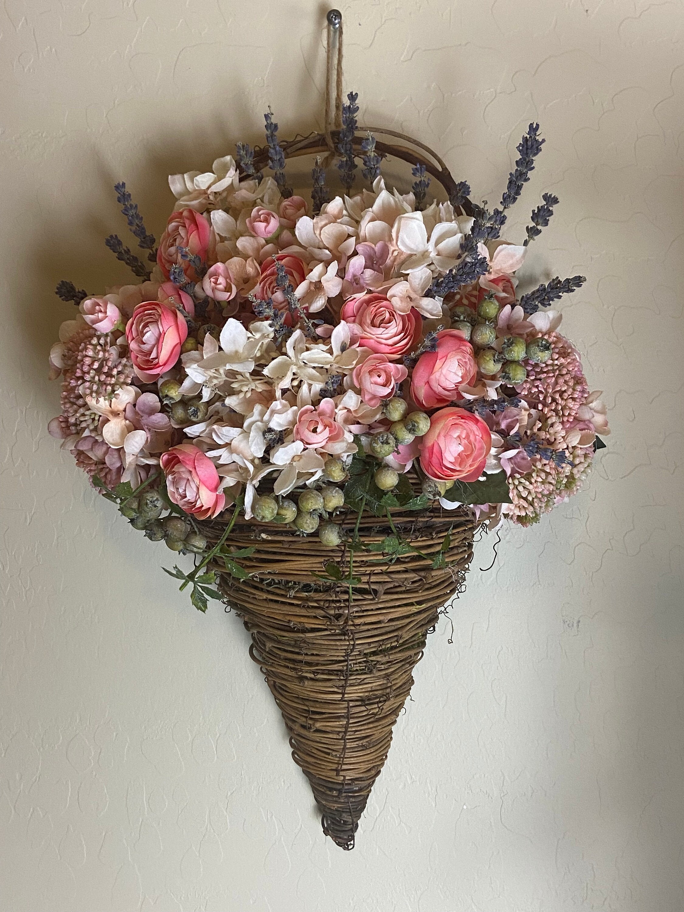 Wall Pocket Floral - Etsy