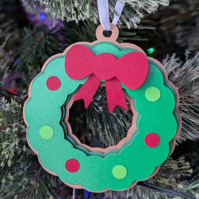 SVG Christmas Wreath to Cut Out, Files for Cricut and Silhouette, DIY ...