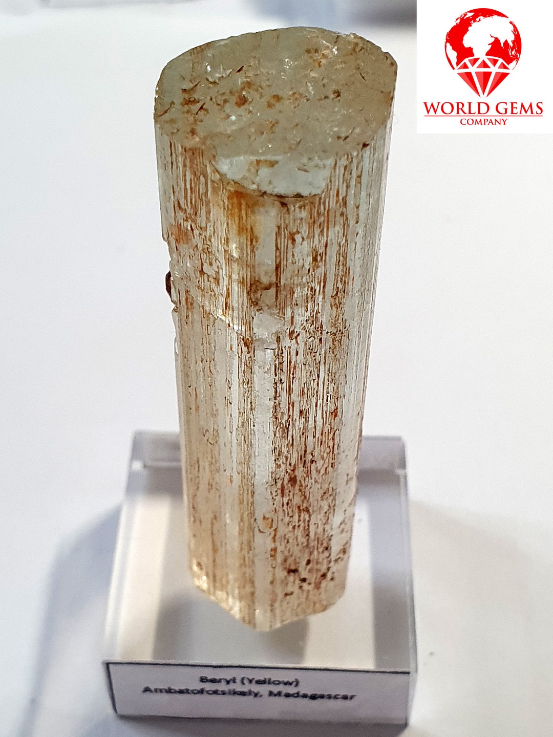 Beautiful Specimen in Its Crystalline Form of Light Yellow Beryl From ...