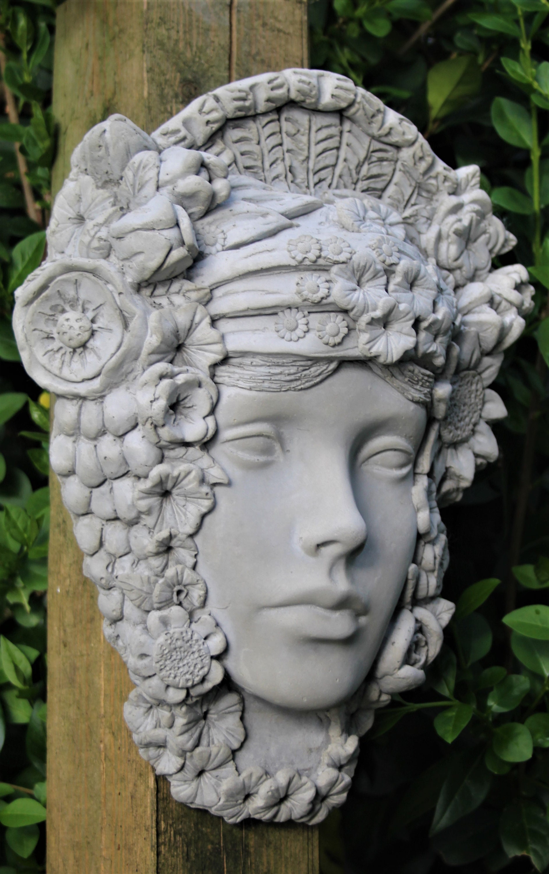 Flora the Goddess of Roman Flowers Gardens and Spring. Garden - Etsy UK