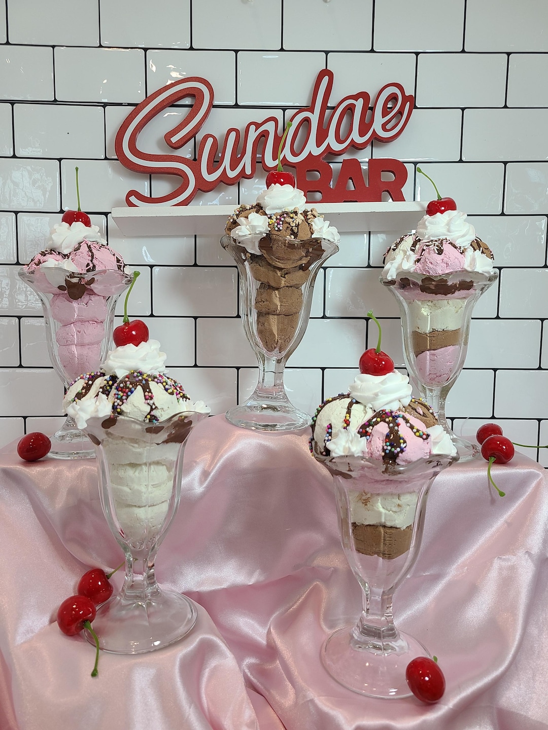 Fake Hot Fudge Sundae 50s Diner Strawberry, Vanilla Chocolate Sundae ...