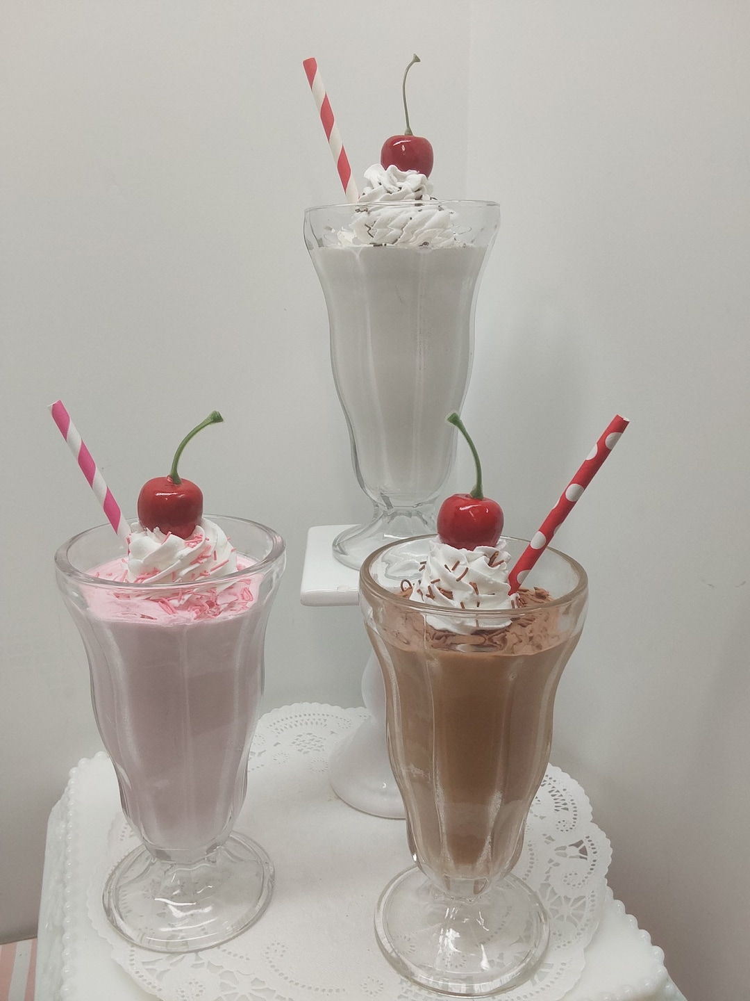 Fake Milkshake Fake Strawberry Milkshake 50s Diner Retro Diner Old ...