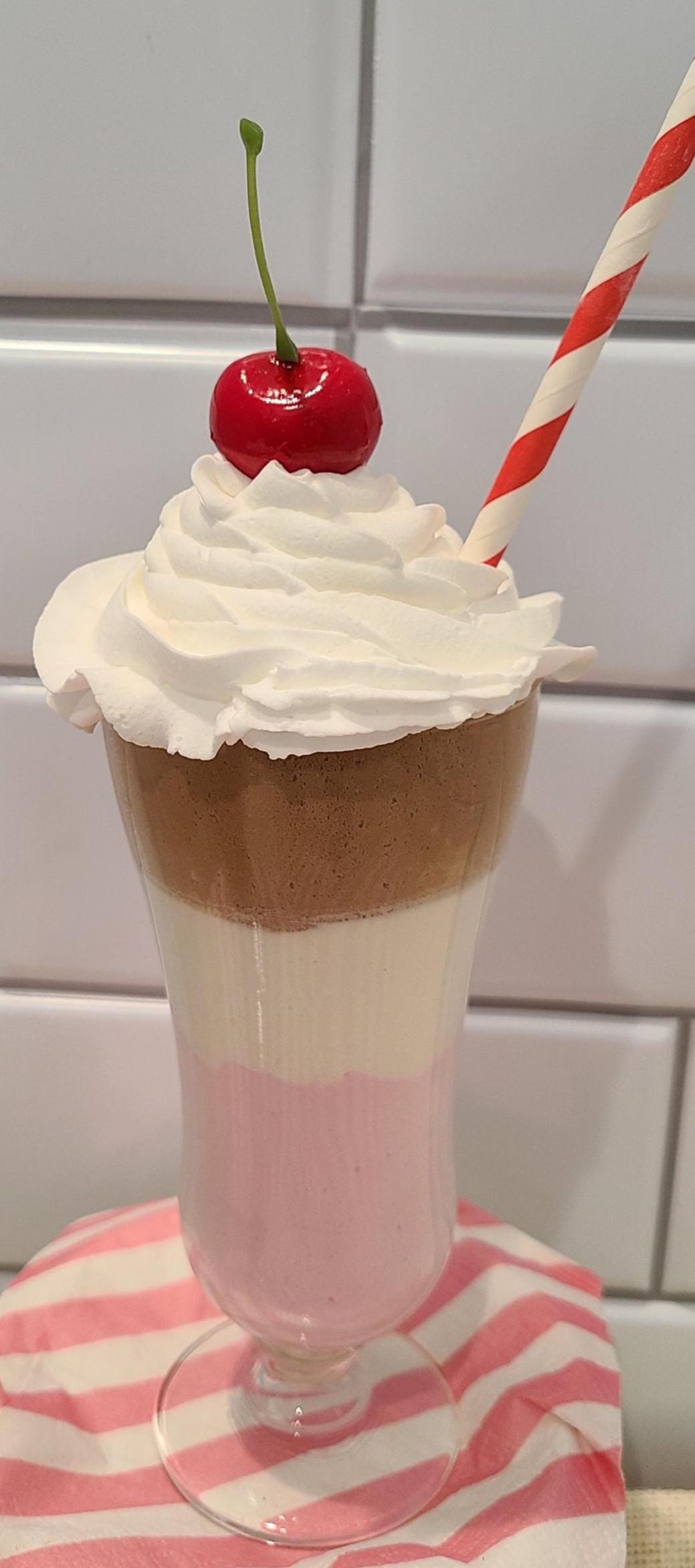 Fake Vintage Milkshake \ Car Hop Milkshake \fake Malt \ Retro Diner ...