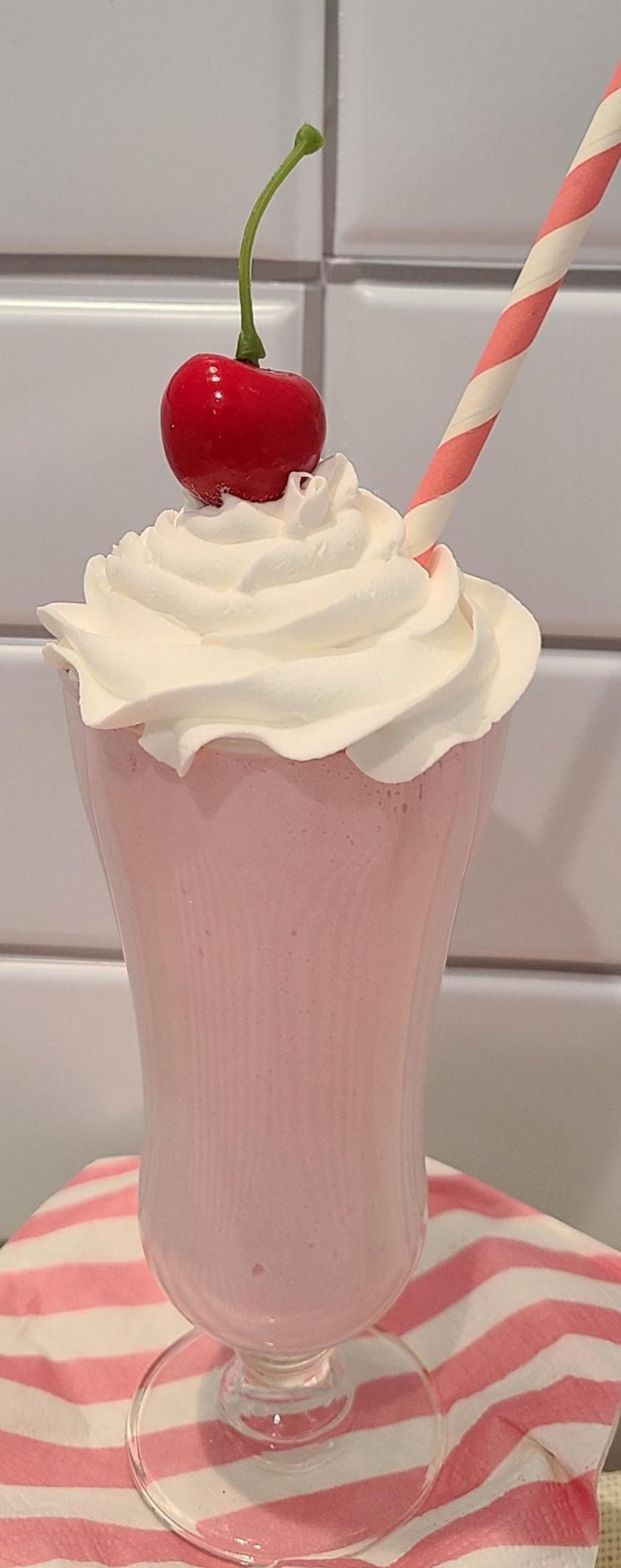 Fake Vintage Milkshake \ Car Hop Milkshake \fake Malt \ Retro Diner ...