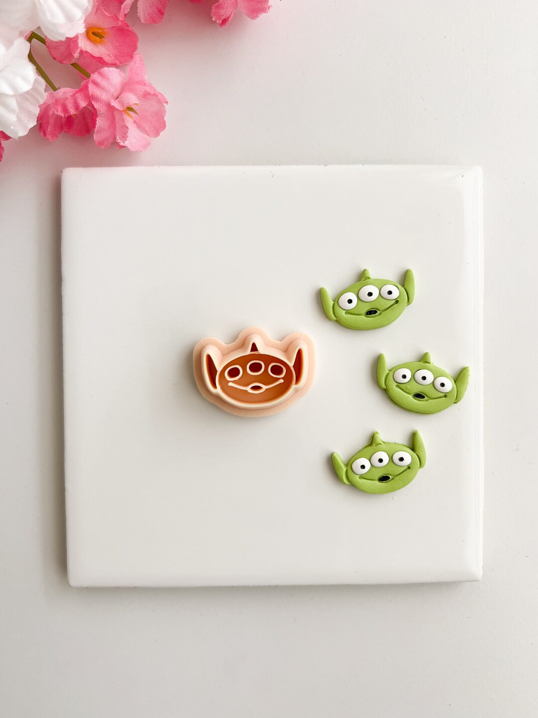 Green Alien Little Green Men Nostalgic Polymer Clay Cutter - Etsy