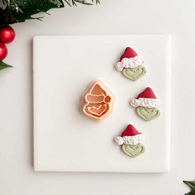 Grinch Cookie Cutter - Etsy