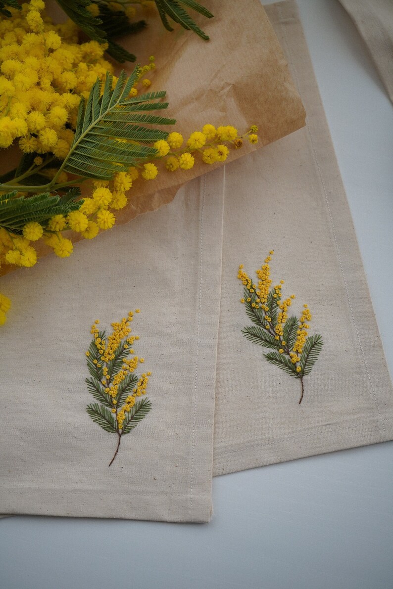Set of 4 Embroidered Table Napkins - Etsy