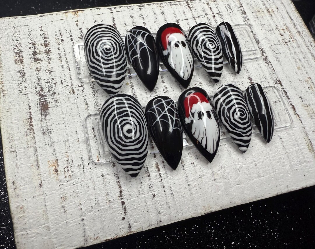 Nightmare Noel Press-on Nail Set | Black & White Spiral and Web | Hand ...
