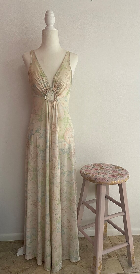 Vintage 70s Nightgown Gem