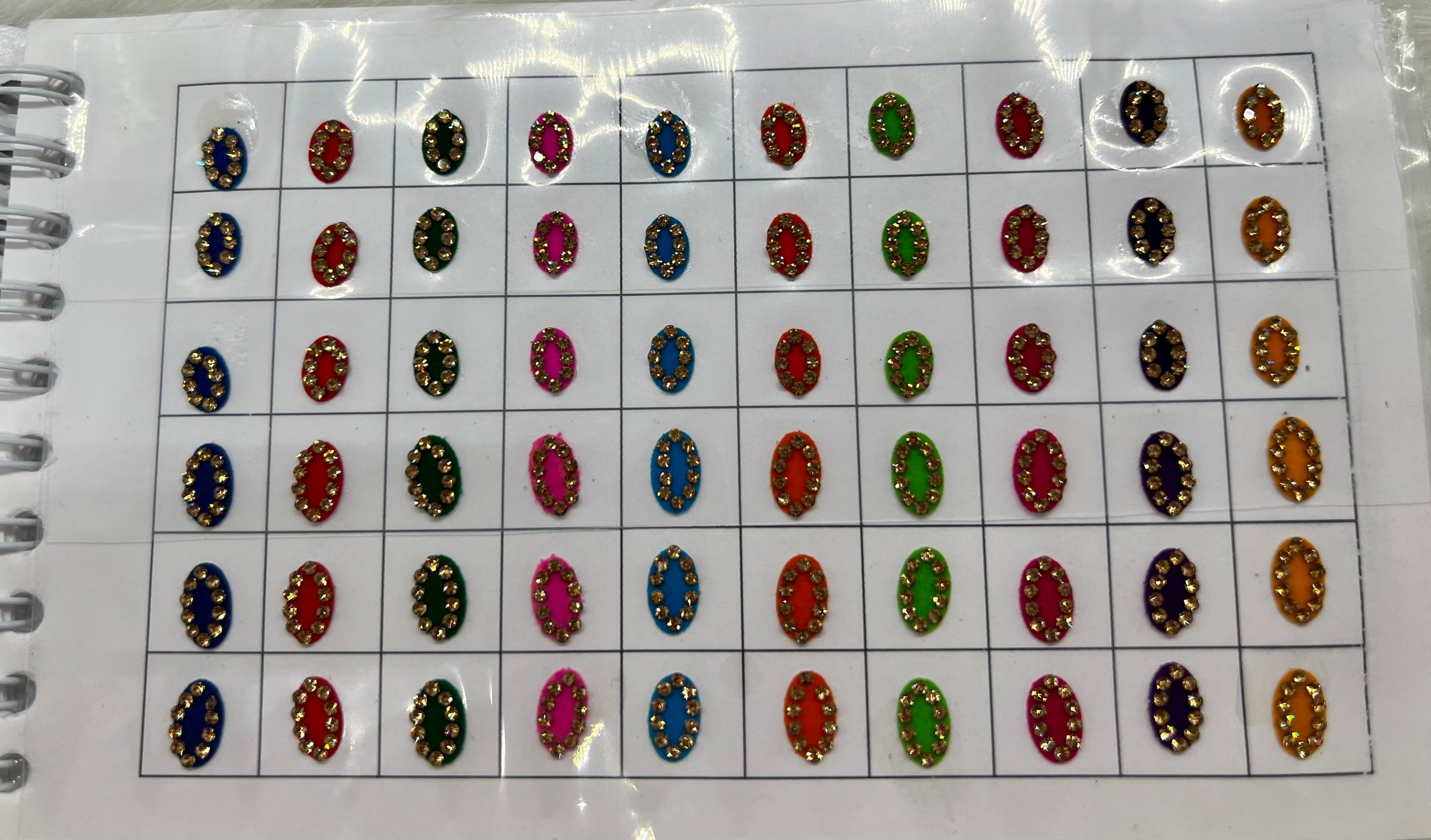 Beautiful High Quality Bindi Booklet| Assorted Colors| Total of 300 ...