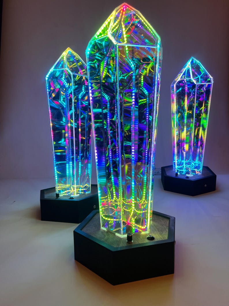 Infinity Crystal Sculpture – Sound-reactive LED Art, USB-C Powered - Etsy