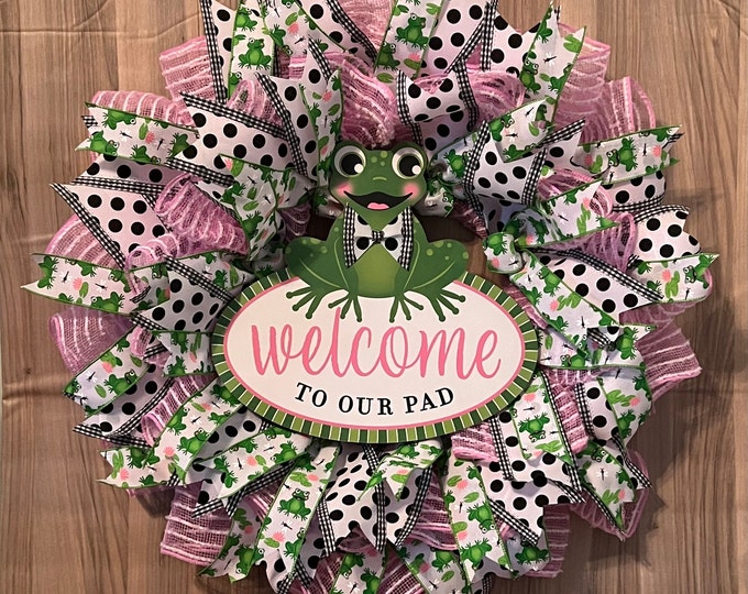 Frog Welcome Wreath - Etsy