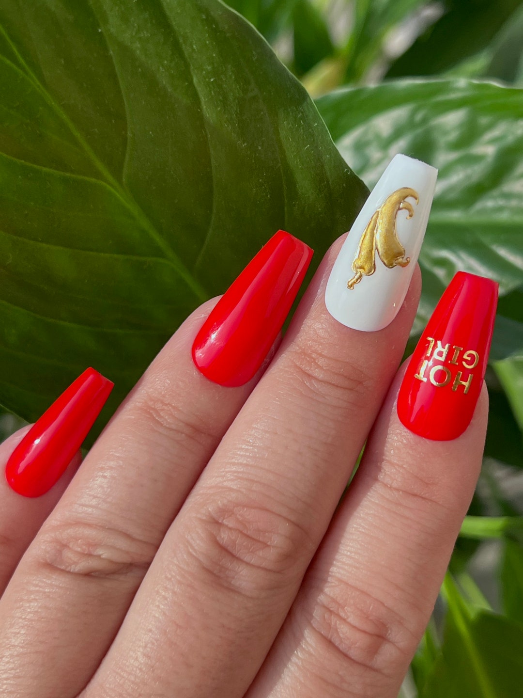 Red Nails Spicy | Hot Nails | Party Nails | Fake Nails | Gold Nails ...