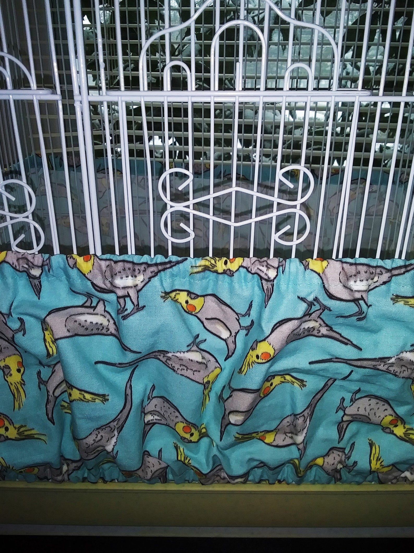 COVERS/SKIRTS 100-120 Inch "scattered Cockatiels" on BLUE - Etsy