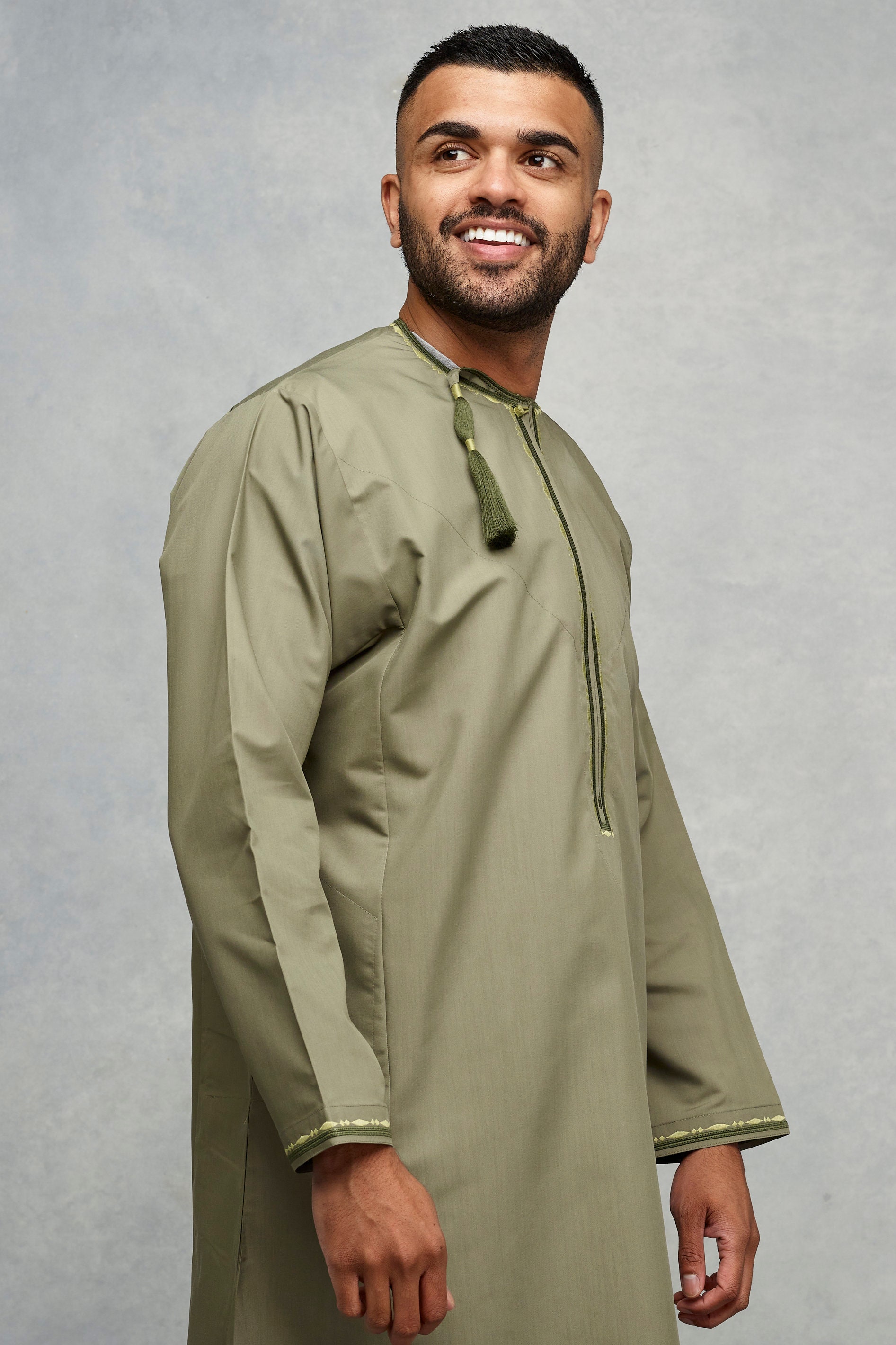 Omani Thobe, Jubbah, Jubba, Dishdasha, Men's Islamic Clothing - Etsy