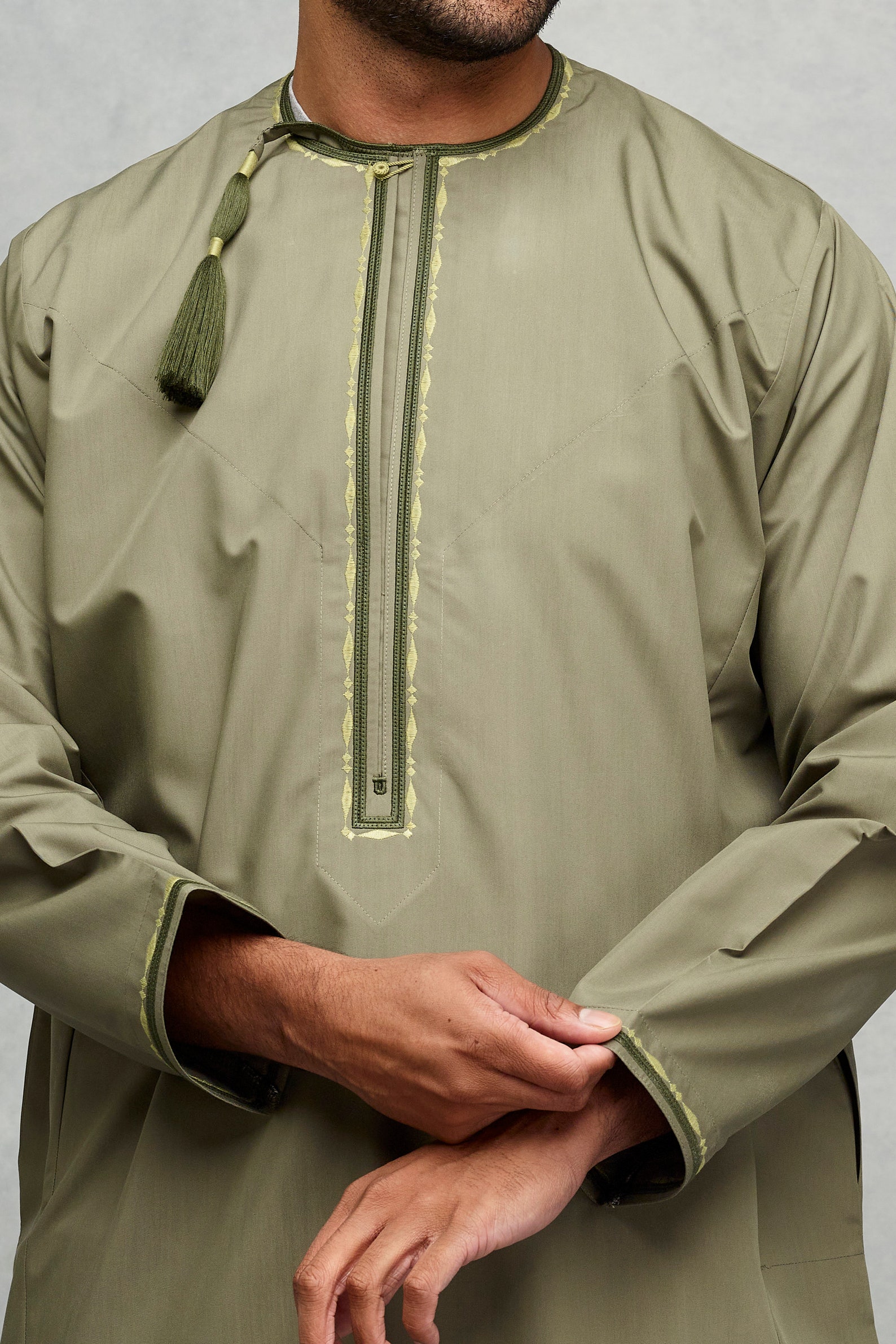 Omani Thobe, Jubbah, Jubba, Dishdasha, Men's Islamic Clothing - Etsy