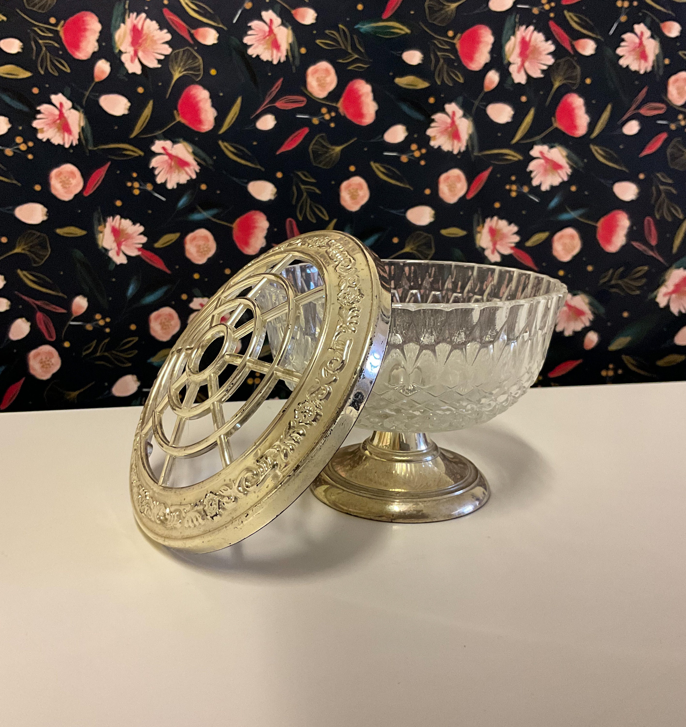 Mayell EP on Zinc Pressed Glass Rose Bowl Vase With Metal Top - Etsy