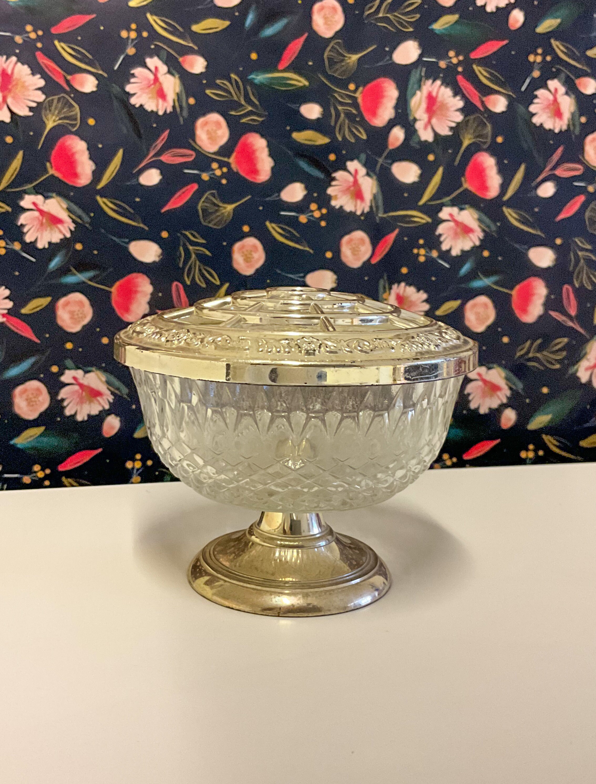 Mayell EP on Zinc Pressed Glass Rose Bowl Vase With Metal Top - Etsy