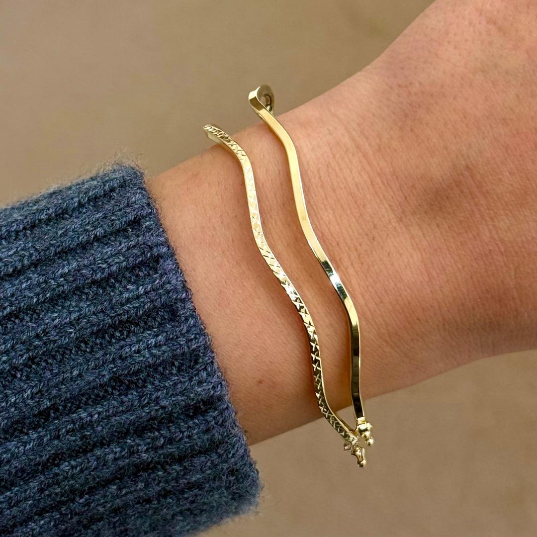 14K Solid Gold Wavy Bangle Bracelet, Dainty Minimal Dıamond Cut and ...