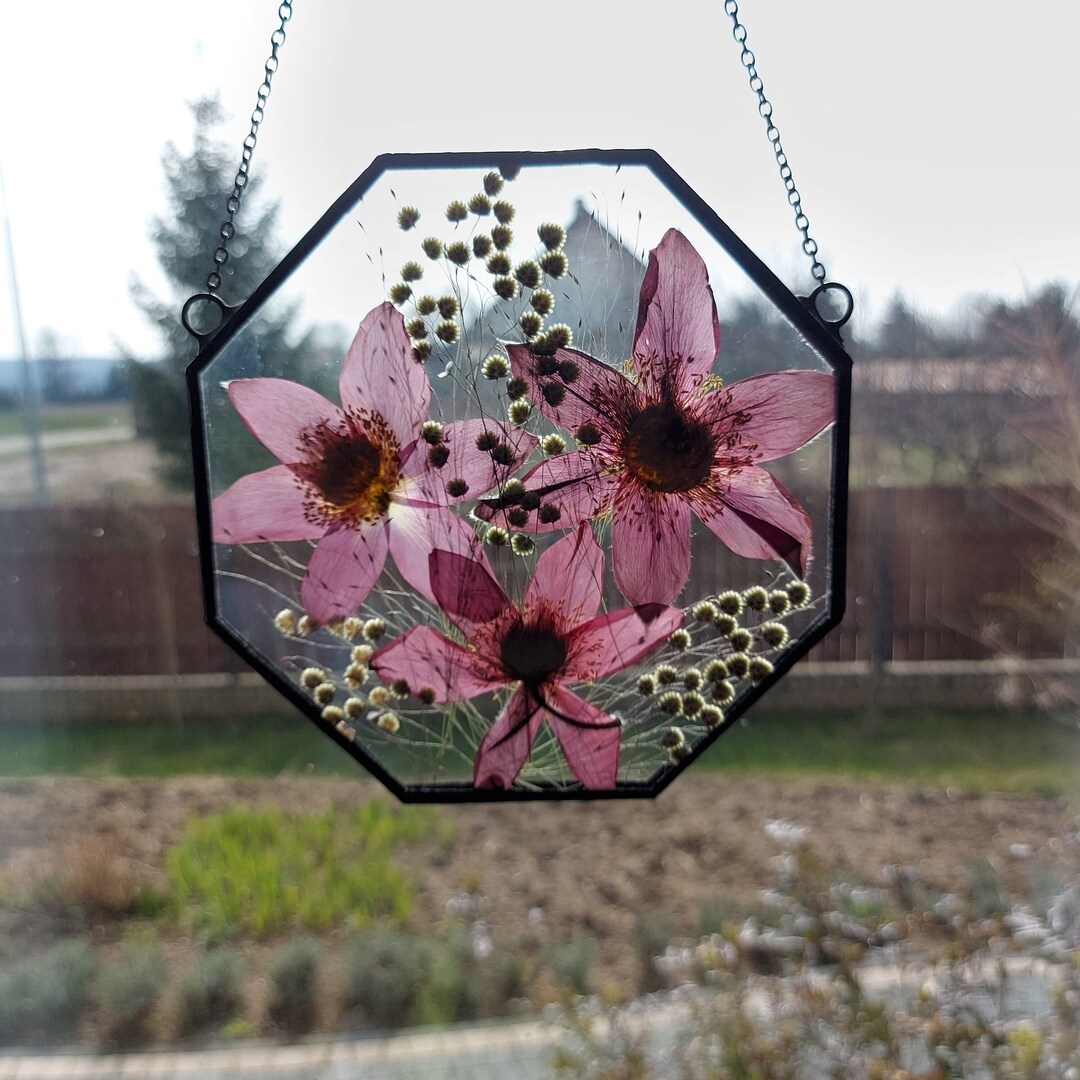 Pressed Flower Art, Suncatcher, Floating Frame, Stained Glass Frame ...