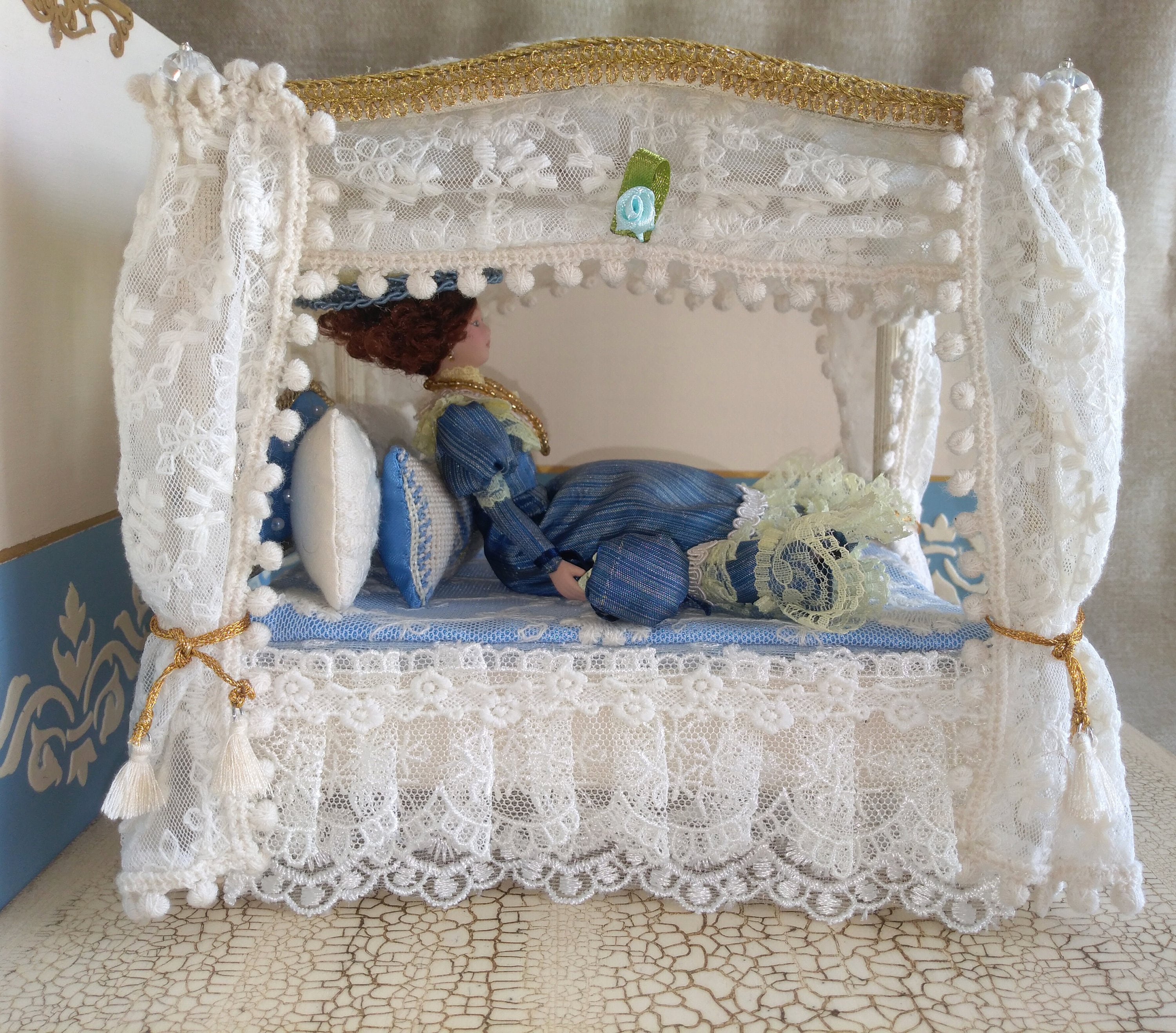 Miniature Canopy Bed Miniature Bedroom Furniture Miniature Bedroom ...