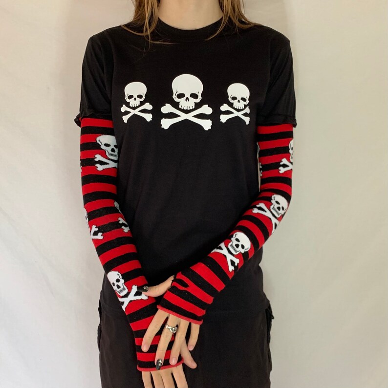Red & Black Skull Stripe Long Sleeve Top With 3 White Skulls With ...