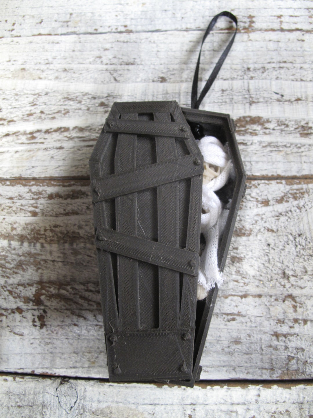 Spooky Peeking Mummy Casket/ Coffin Ornament - Great Novelty Halloween ...